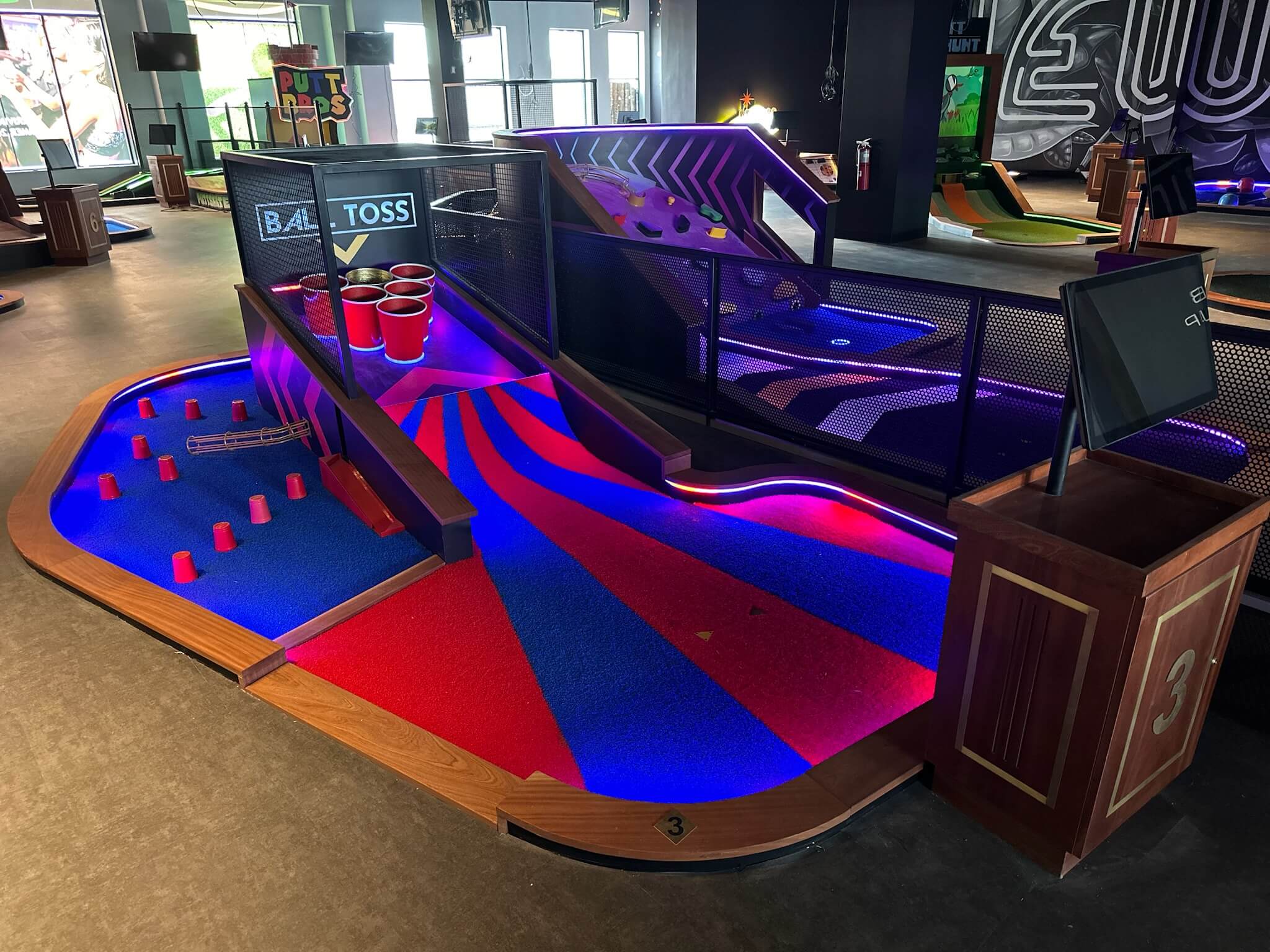 Birthday Party & Event Venue in Newport | PAR 3 Newport @ The Levee